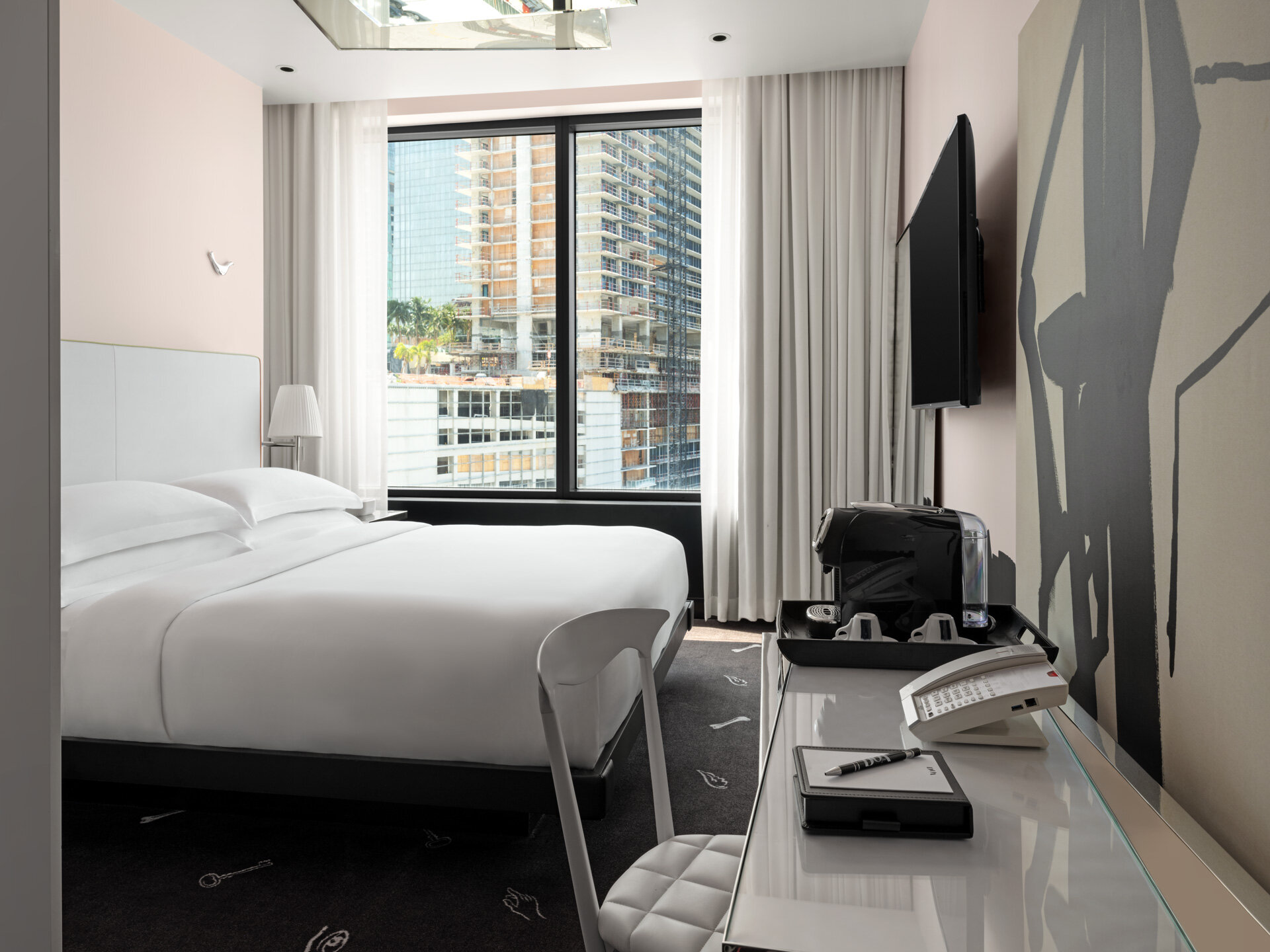 Downtown Miami Hotel Rooms & Suites | Dua Miami