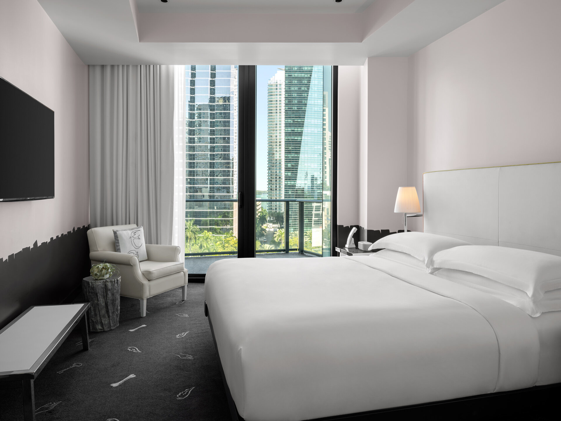 Downtown Miami Hotel Rooms & Suites | Dua Miami